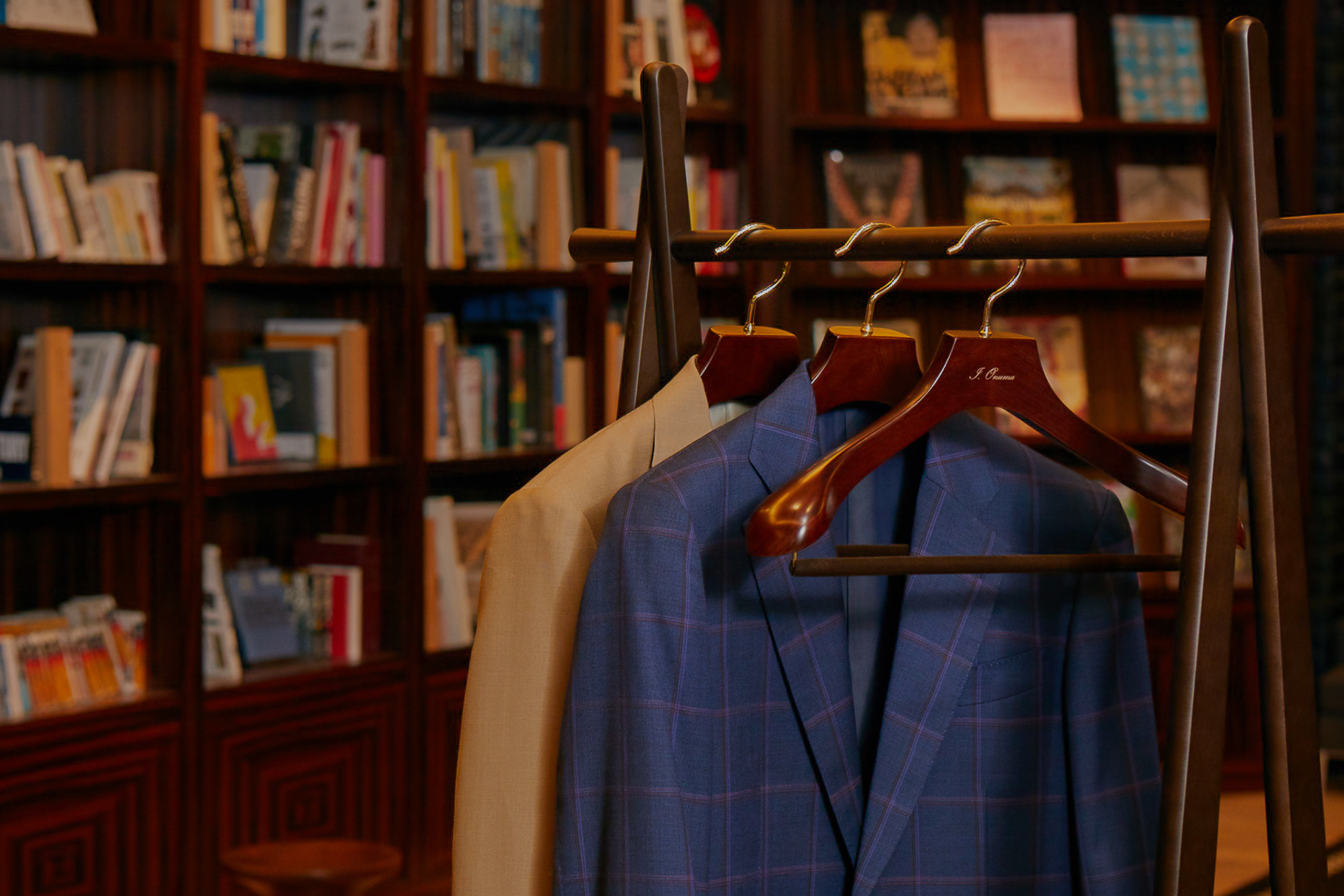 NAKATA HANGER | A Home for Your Clothes